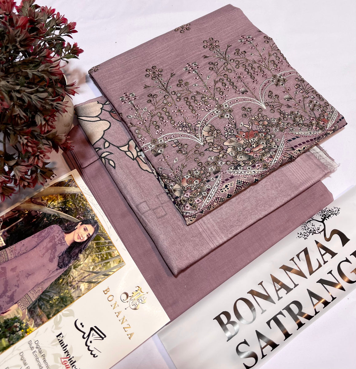 BONANZA LUXURY EMBROIDERED LAWN 3PC D47 – ZM Textile